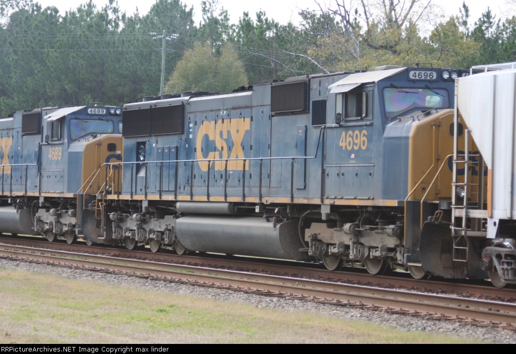 CSX 4696